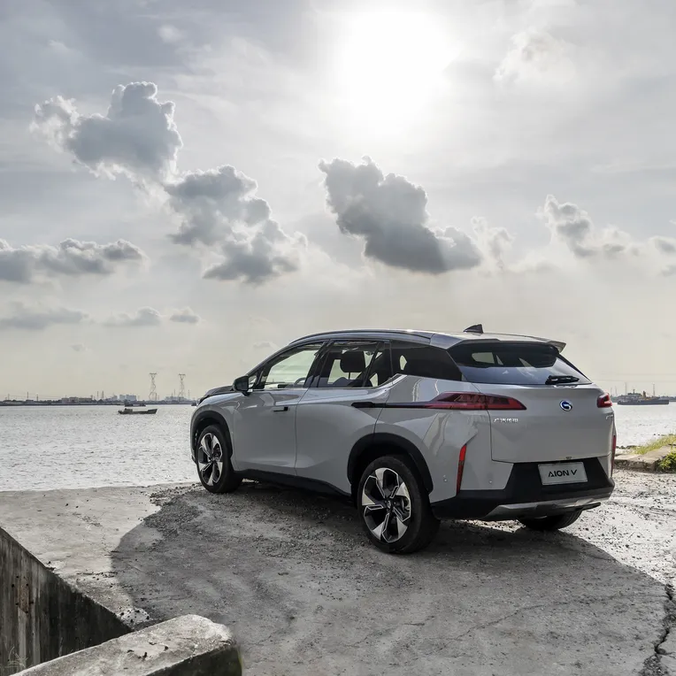 AION V-v1.0-LoRA-YANG_WR-LiblibAI